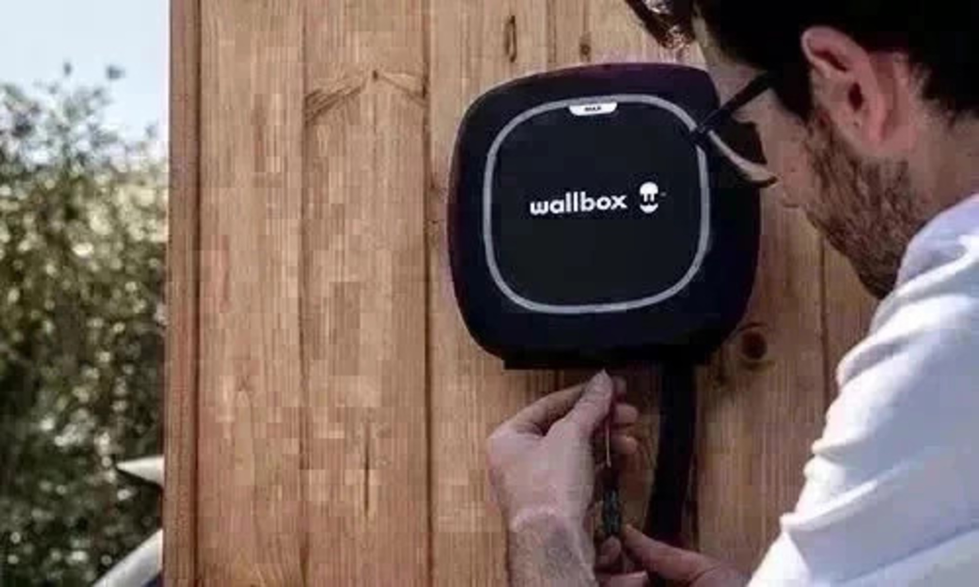 Ennakl Automobiles distributeur des bornes Wallbox en Tunisie